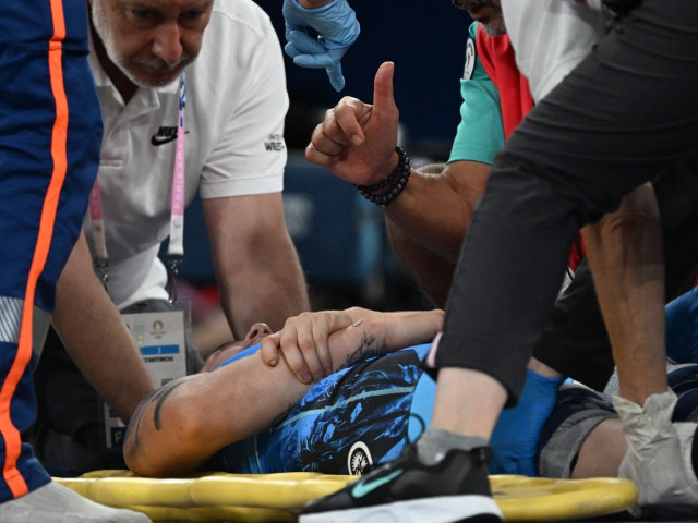 Foto | Imagini dramatice la Jocurile Olimpice: Cătălina Axente, scoasă ...