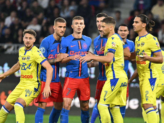 Exclusiv | Gigi Becali n-a stat pe gânduri! Patronul FCSB-ului l-a schimbat la pauză pe Bîrligea ...