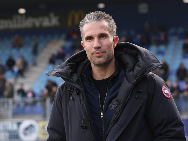 Robin van Persie, aproape de a semna cu o echipă calificată în optimile UEFA Champions League