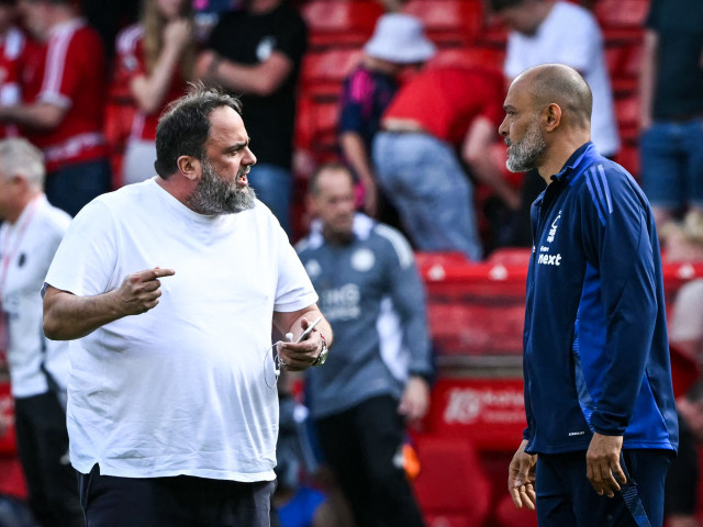 N-a suportat! Miliardarul de 5 ori mai bogat decât Gigi Becali a intrat pe teren și s-a dus ...