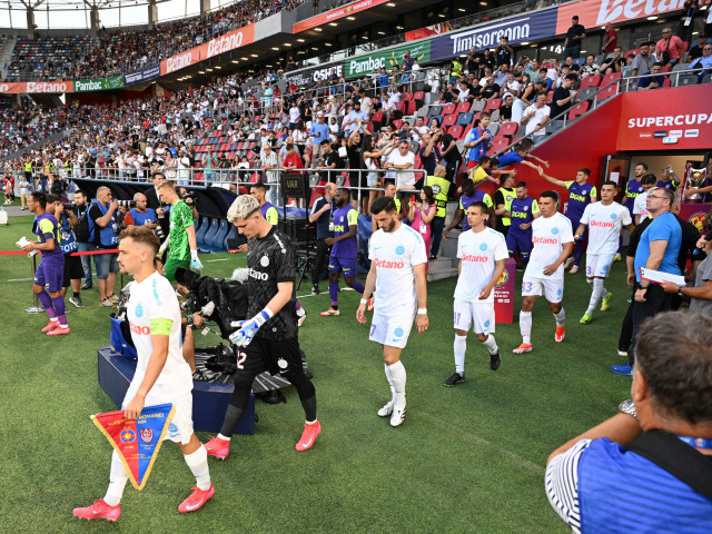 Probleme cu VAR-ul în prima repriză a Supercupei dintre FCSB și CFR