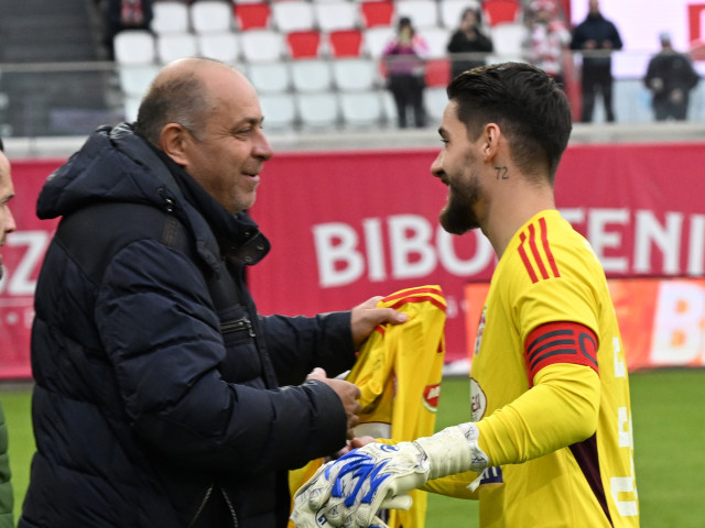 Exclusiv | “Se antrenează cu noi”. Laszlo Dioszegi, anunț neașteptat după scandalul cu Roland ...