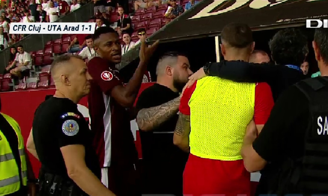 Nu s-a văzut la TV! Ce s-a întâmplat la pauză, înainte ca CFR - UTA să se termine 1-1