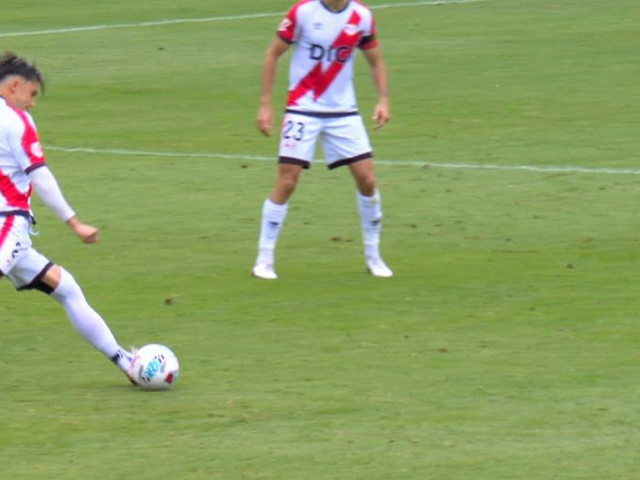 Video | Andrei Rațiu, aproape de gol în Rayo – Sevilla! Șut spectaculos de la 30 de metri