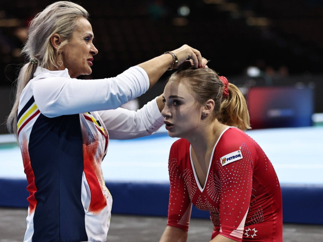 GALERIE FOTO: Cea mai "grea" mărturie despre Camelia Voinea. Pumni în ...