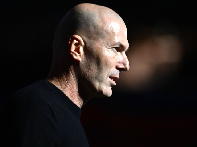 Acord complet! Zinedine Zidane semnează și revine în fotbal, după 5 ani