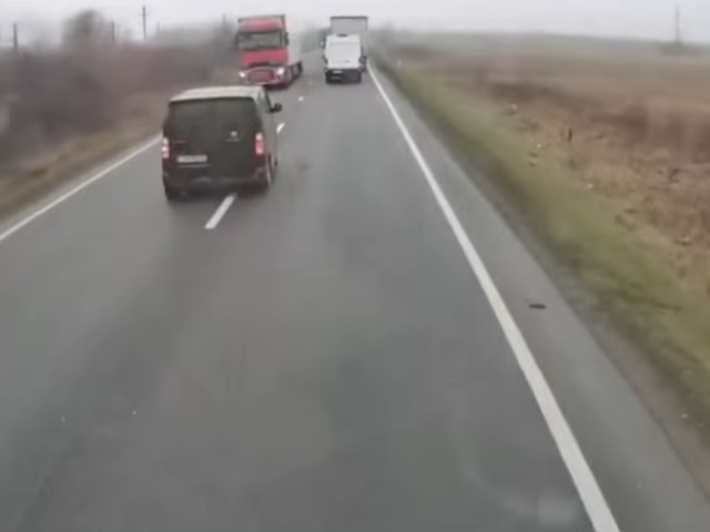 Accident grav în România: șapte morți și trei răniți! Microbuzul ...