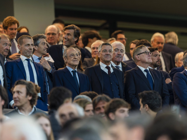 GALERIE FOTO: Cel mai bogat președinte din lume: are o avere uriașă ...