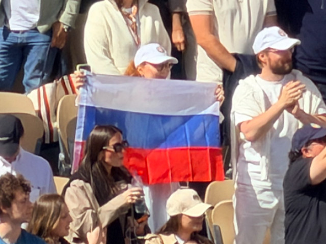 GALERIE FOTO: Steagul Rusiei a apărut la finala Roland Garros când ...