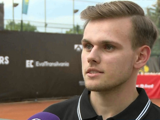 Video Exclusiv | Românul care tocmai a luat BAC-ul și a devenit arbitru ...