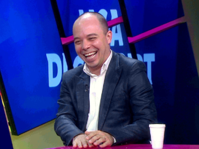 Video Exclusiv | Marius Avram, moment demn de Caragiale în sediul FRF ...