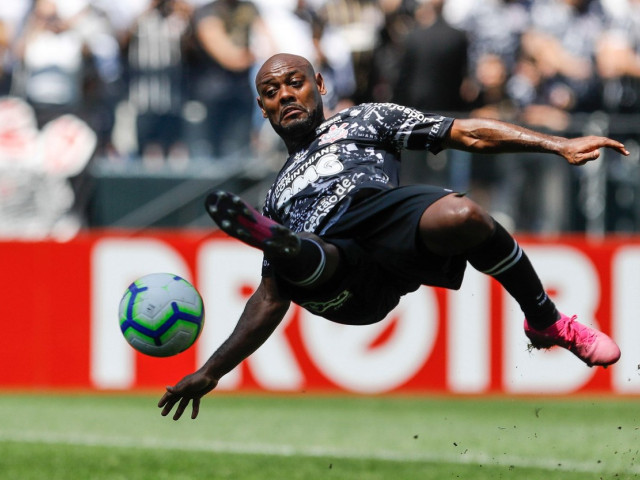 Unde a ajuns să joace Vagner Love, la 37 de ani: "Un nou capitol!"