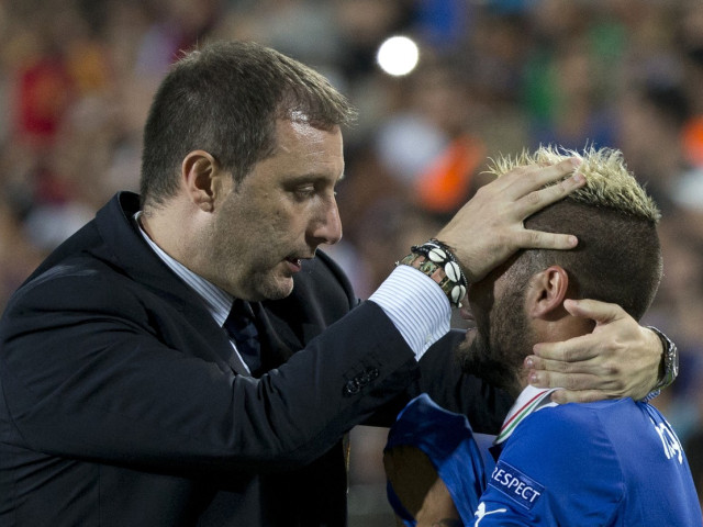 Foto | Cine este soția lui Devis Mangia, antrenorul acuzat de mai mulți fotbaliști că i-ar fi ...