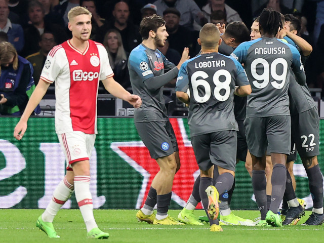 Video | Ajax – Napoli 1-6. Italienii se impun fără drept de apel și ...