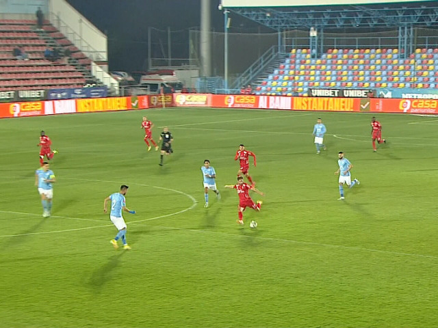 Video | Euro-gol în Liga 1: Doru Popadiuc a marcat din propria jumătate ... Video | Euro-gol în Liga 1: Doru Popadiuc a marcat din propria jumătate ...