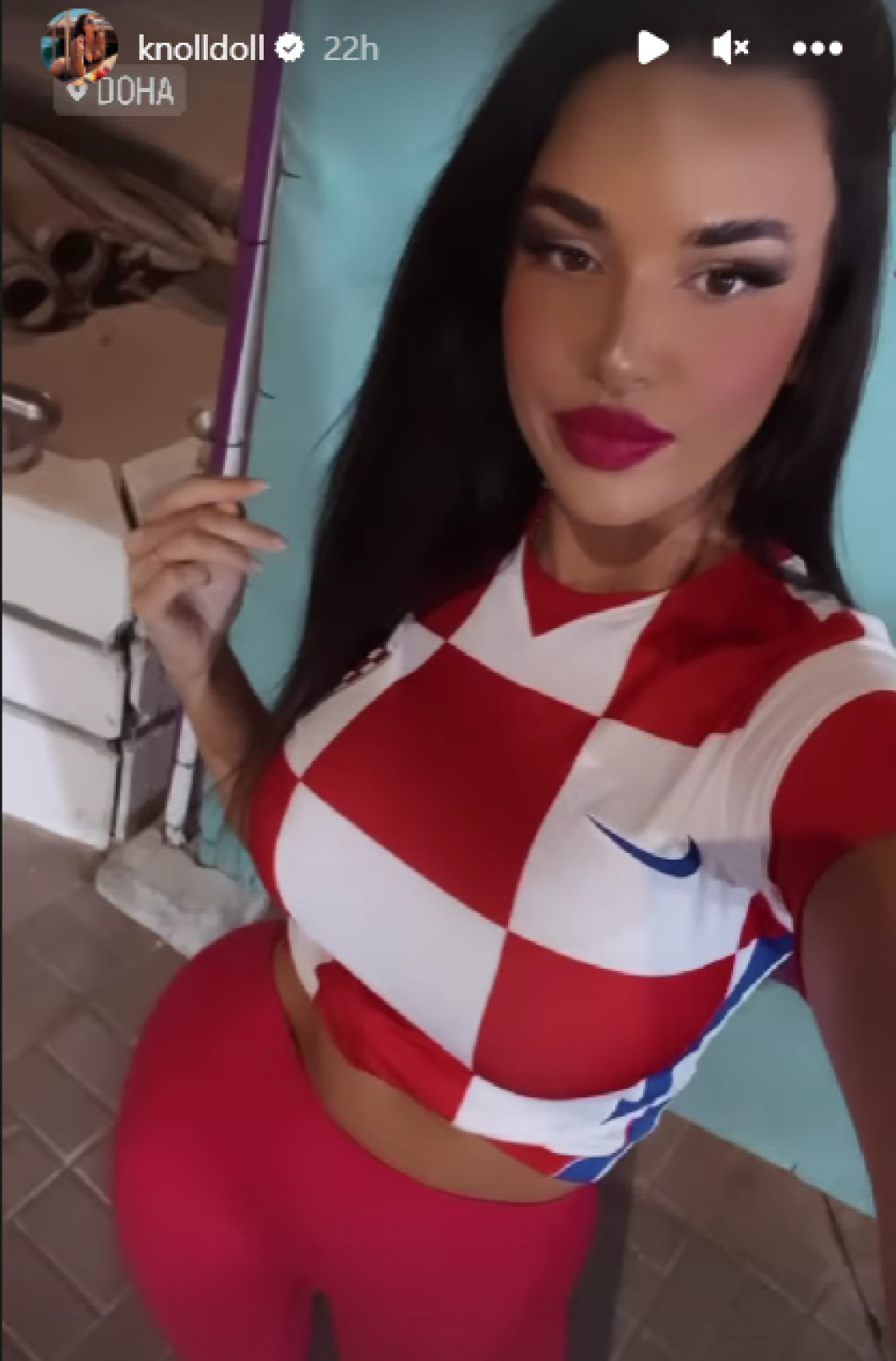 GALERIE FOTO: Ce avere are și cu ce se ocupă Ivana Knoll, considerată ...