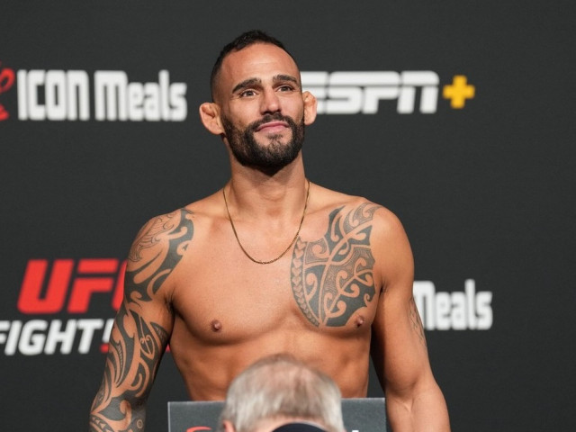 Luptătorul care i se alătură lui Mike Tyson și este gata să se bată cu ...