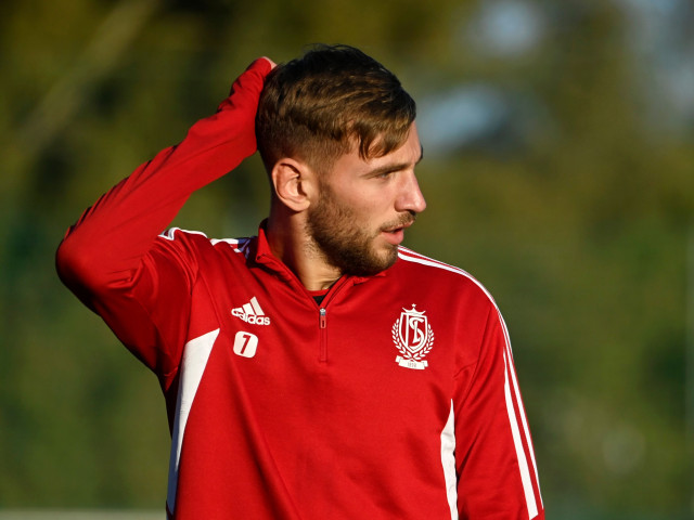 Denis Drăguș, la trei ani și jumătate după ce a semnat cu Standard ...