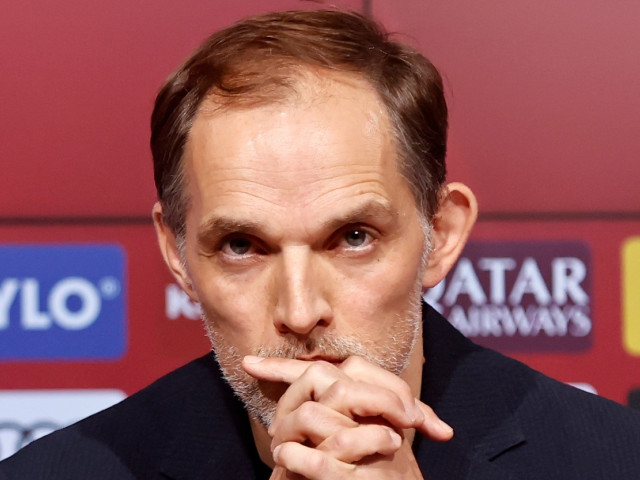 "Ce părere ai despre faptul că Bayern ți-a oferit un contract doar până ...