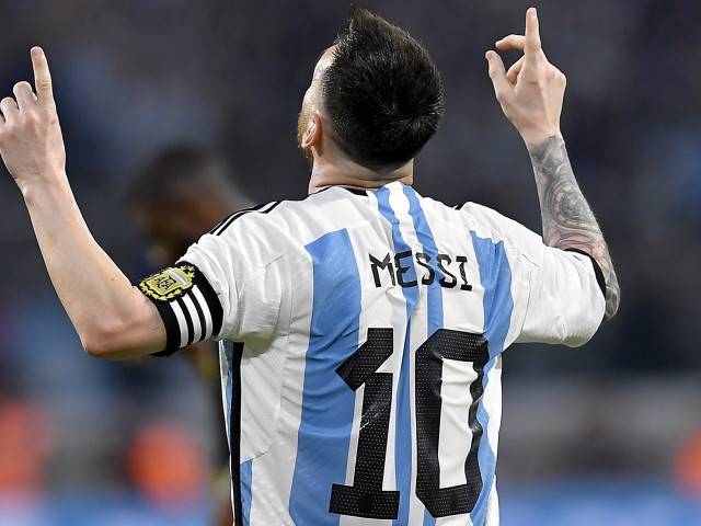 Leo Messi a marcat un hat-trick pentru Argentina și a depășit pragul de ... Leo Messi a marcat un hat-trick pentru Argentina și a depășit pragul de ...