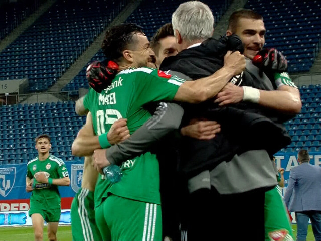 Video | Gestul făcut de jucătorii lui Sepsi față de Cristiano Bergodi, aflat la ultimul meci pe ...