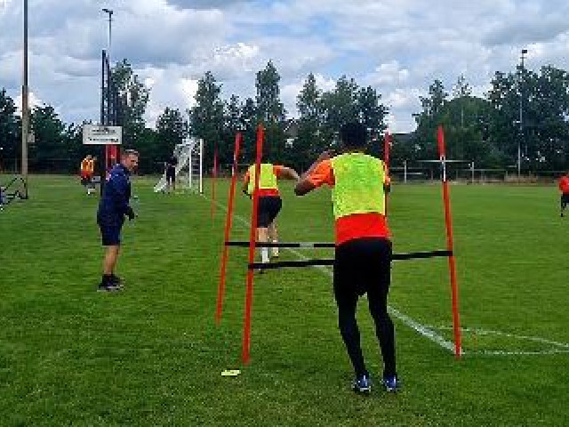 Siyabonga Ngezana a intrat “pe mâna” lui Thomas Neubert, după ...