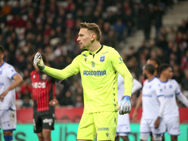 Se face: Ionuț Radu pleacă în Premier League! Detaliile mutării