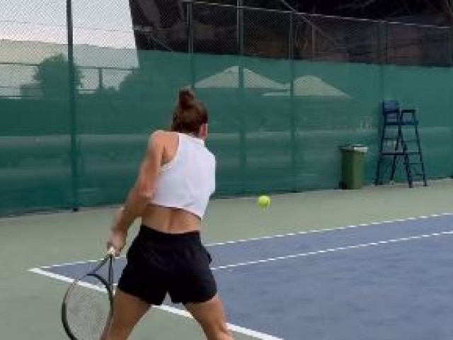 Video | Ca în vremurile bune! Simona Halep arată că nu a uitat tenisul, la un an de când a fost ...