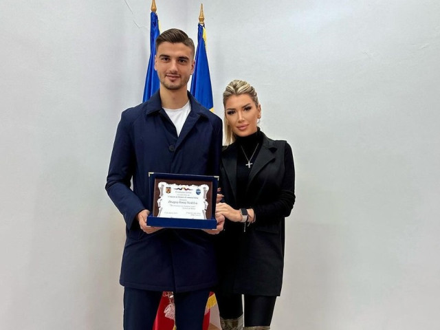 GALERIE FOTO: Dragoș Nedelcu se reface încă după accidentare, dar are un motiv de bucurie ...