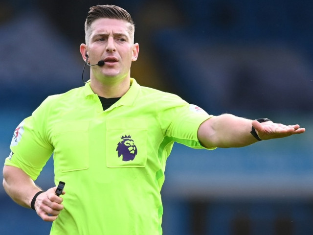 Se întâmplă și în Premier League: au cerut oficial ca un arbitru să nu ...
