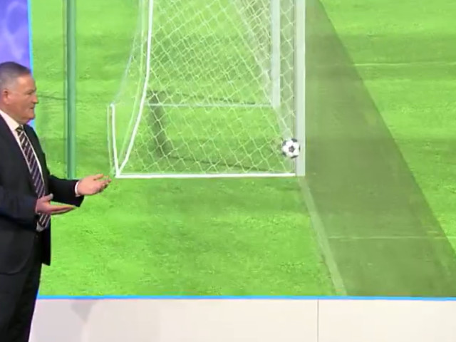 Foto | Tehnologia a dat verdictul la ”jaful” finalului de an din Premier League