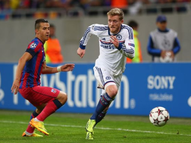 VIDEO Daniel Georgievski a înscris în proprie poartă cu un lob de la 16 ...