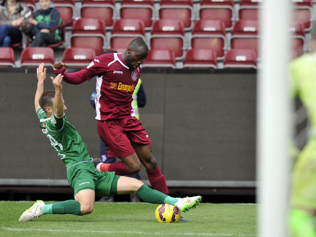 Gregory Tade, câştigător de etapă la ”Fotbalistul lunii”. Boldrin și ...