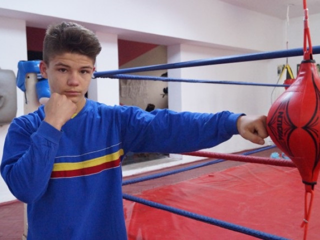 VIDEO Medalie de aur pentru România la Campionatul Mondial de box