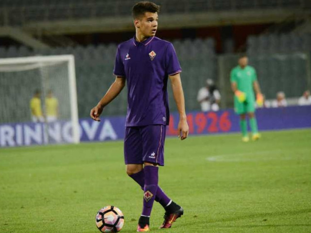 Ianis a jucat din nou pentru Fiorentina şi şi-a făcut antrenorul să ...