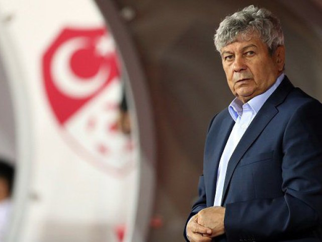 Turcii îl desființează pe Mircea Lucescu, după ce s-au calificat la ... Turcii îl desființează pe Mircea Lucescu, după ce s-au calificat la ...