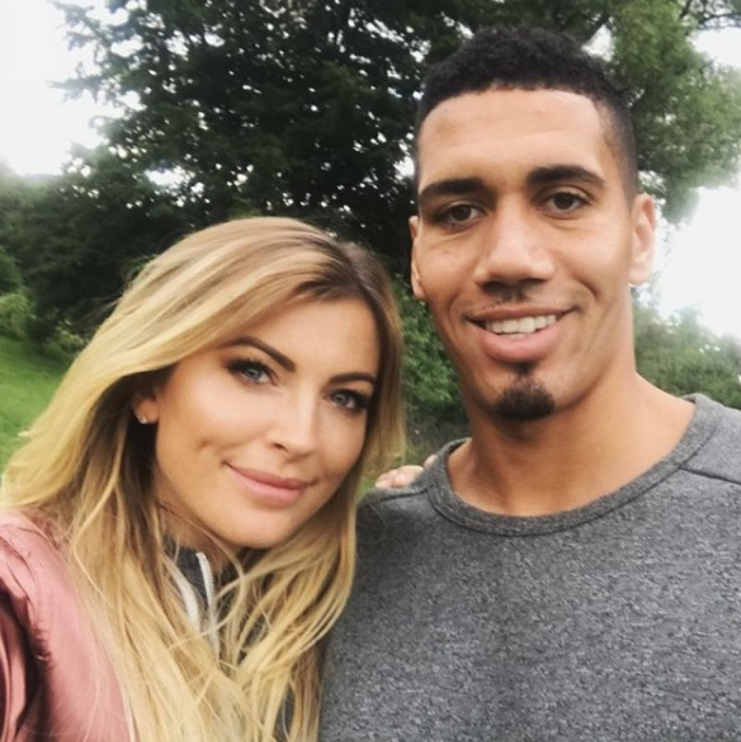 GALERIE FOTO: A lăsat cariera de fotomodel pentru o meserie în plină ascensiune. Soția lui ...