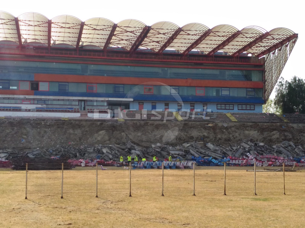 GALERIE FOTO: Adio, Ghencea! Asta este tot ce a mai rămas din ”Templul ...