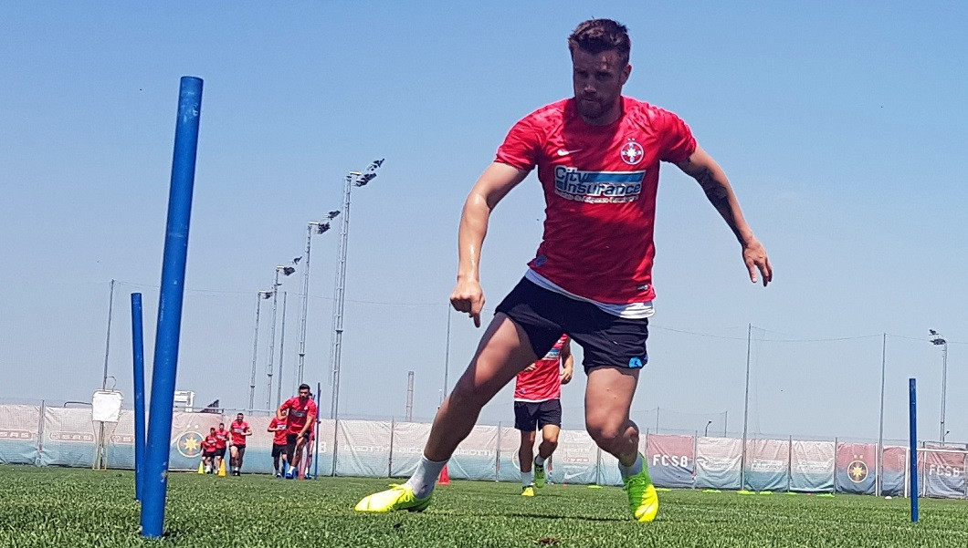 GALERIE FOTO: Gata cu joaca! Bogdan Andone ”a pus piciorul în prag” în ...