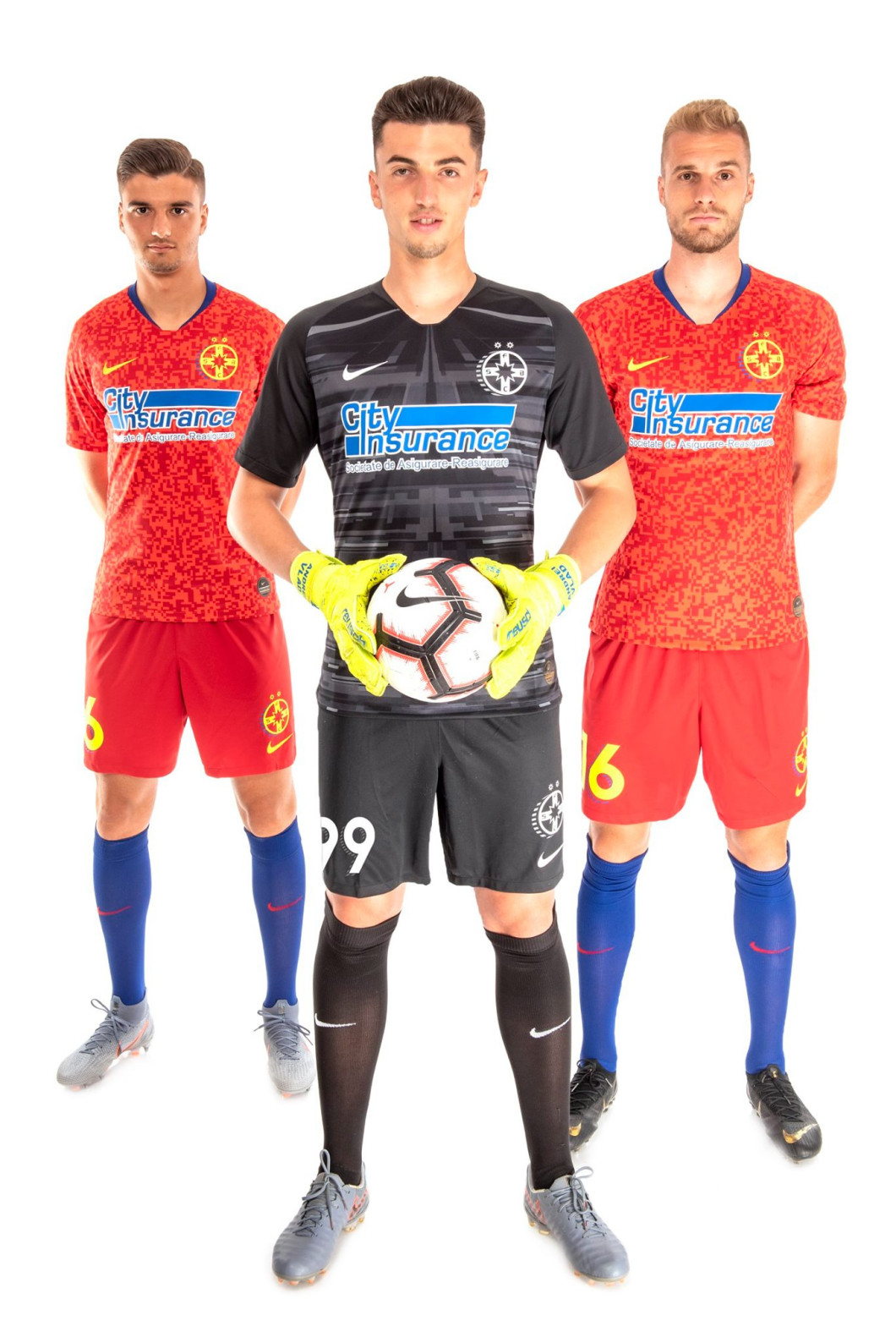 GALERIE FOTO: FCSB și-a prezentat noul echipament! Va fi inaugurat la ...