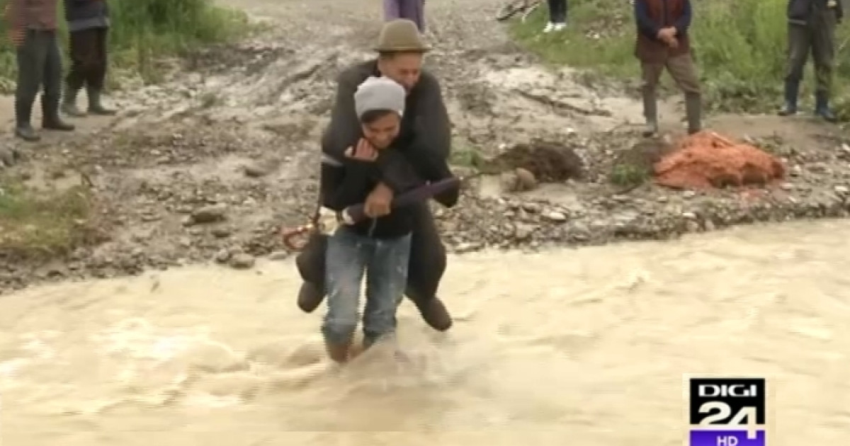 Cod galben de inundaţii pe Dunăre. De duminică, fluviul ar putea depăşi ...