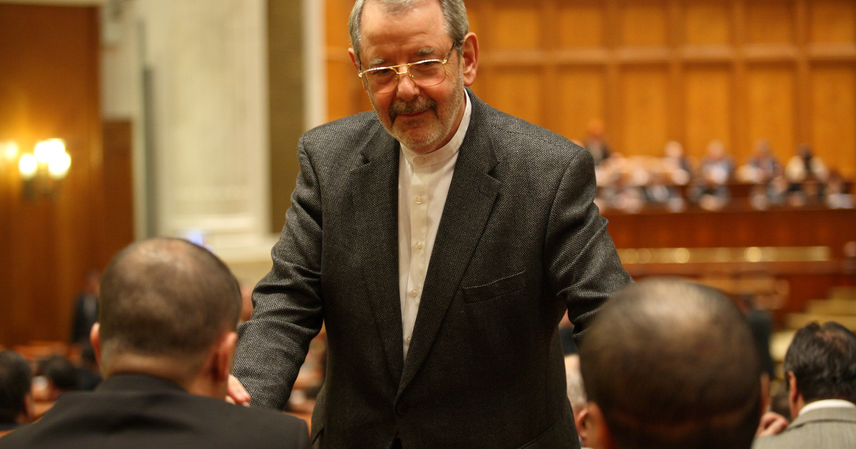 Radu F. Alexandru: „Se surpă sub ochii noștri instituții fundamentale ...