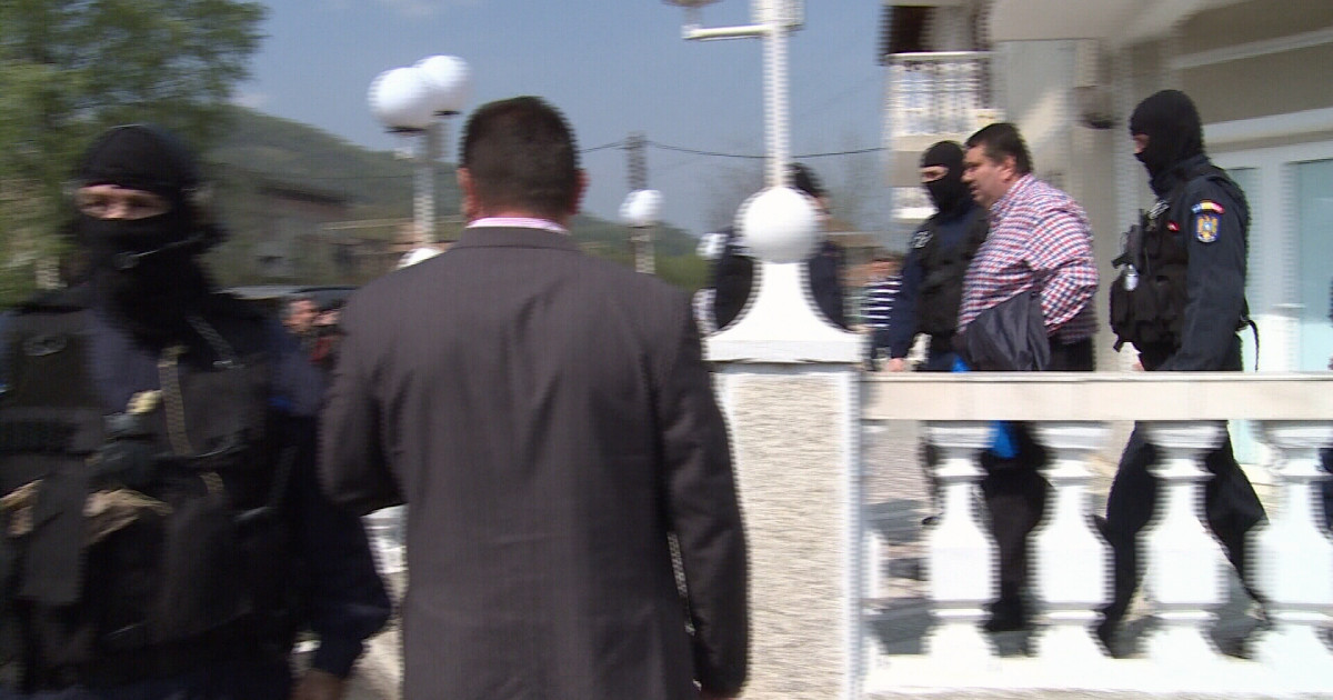 Adrian Duicu, în faţa magistraţilor. Acesta vrea să fie cercetat în ...