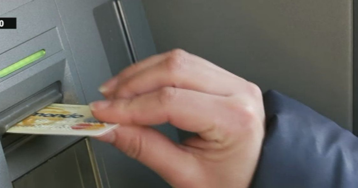 Fiica unui fost ofiţer de la Combaterea Fraudelor şi şeful de cabinet ...