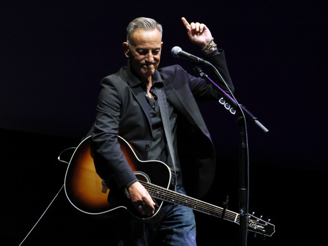 Bruce Springsteen, critic fervent al lui Trump, spune că visul american ...