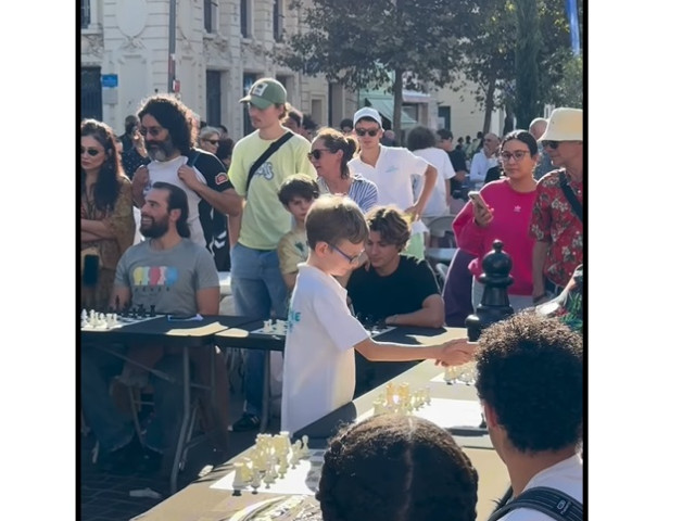 Cine este Luca, copilul-minune al șahului mondial. La doar 9 ani, a ...