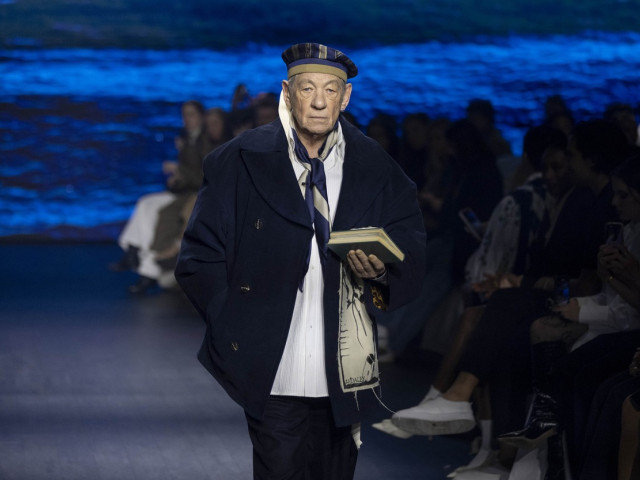 Galerie foto: Ian McKellen, model la 83 de ani. Legendarul actor ...