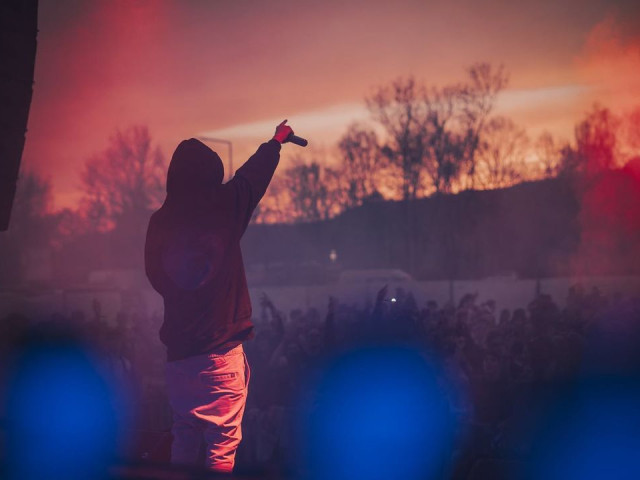 Galerie foto: Un trapper din București a fost reținut după ce și-a ...