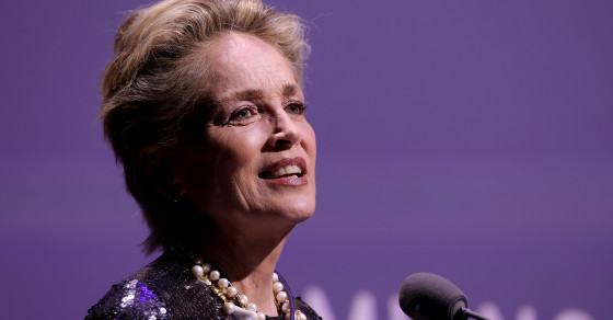 Sharon Stone, o mamă mândră și fericită. Fiul său cel mare, Roan, îi ...