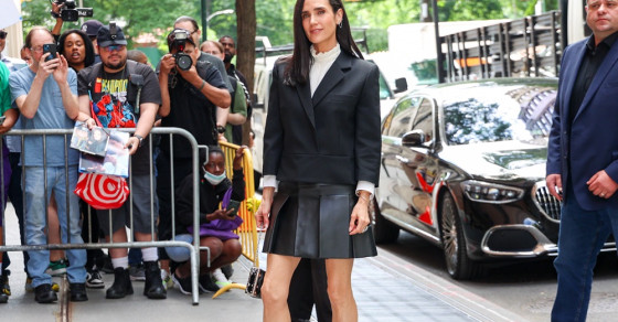 Jennifer Connelly uimește de fiecare dată cu frumusețea ei clasică ...